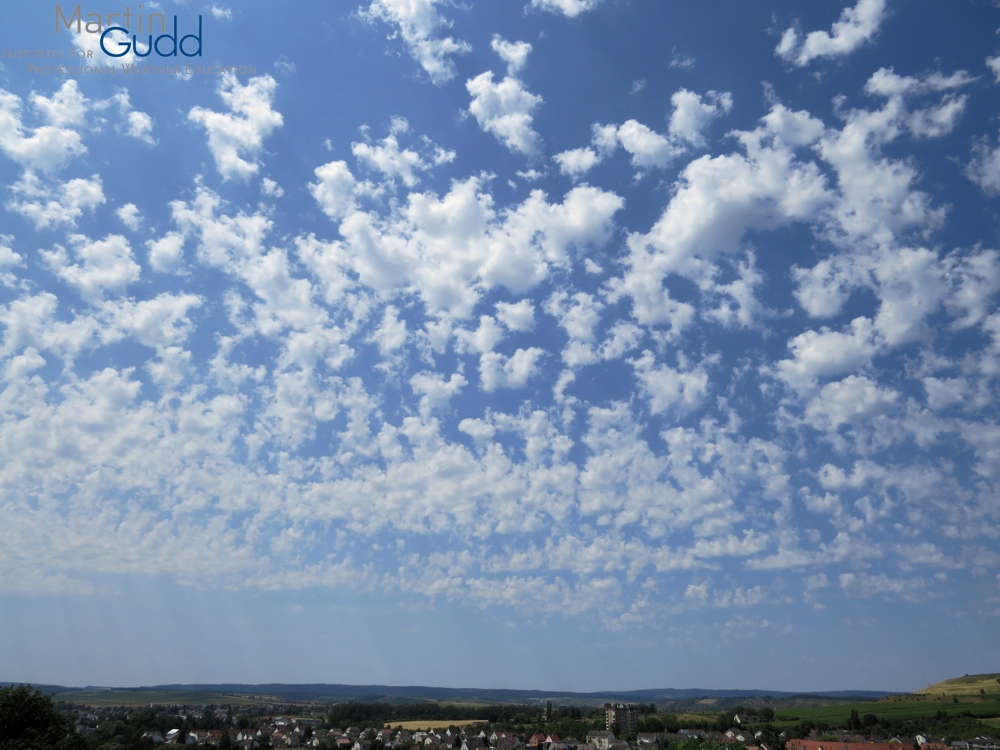 Altocumulus floccus (Ac flo) - Institute for Professional Weather Education